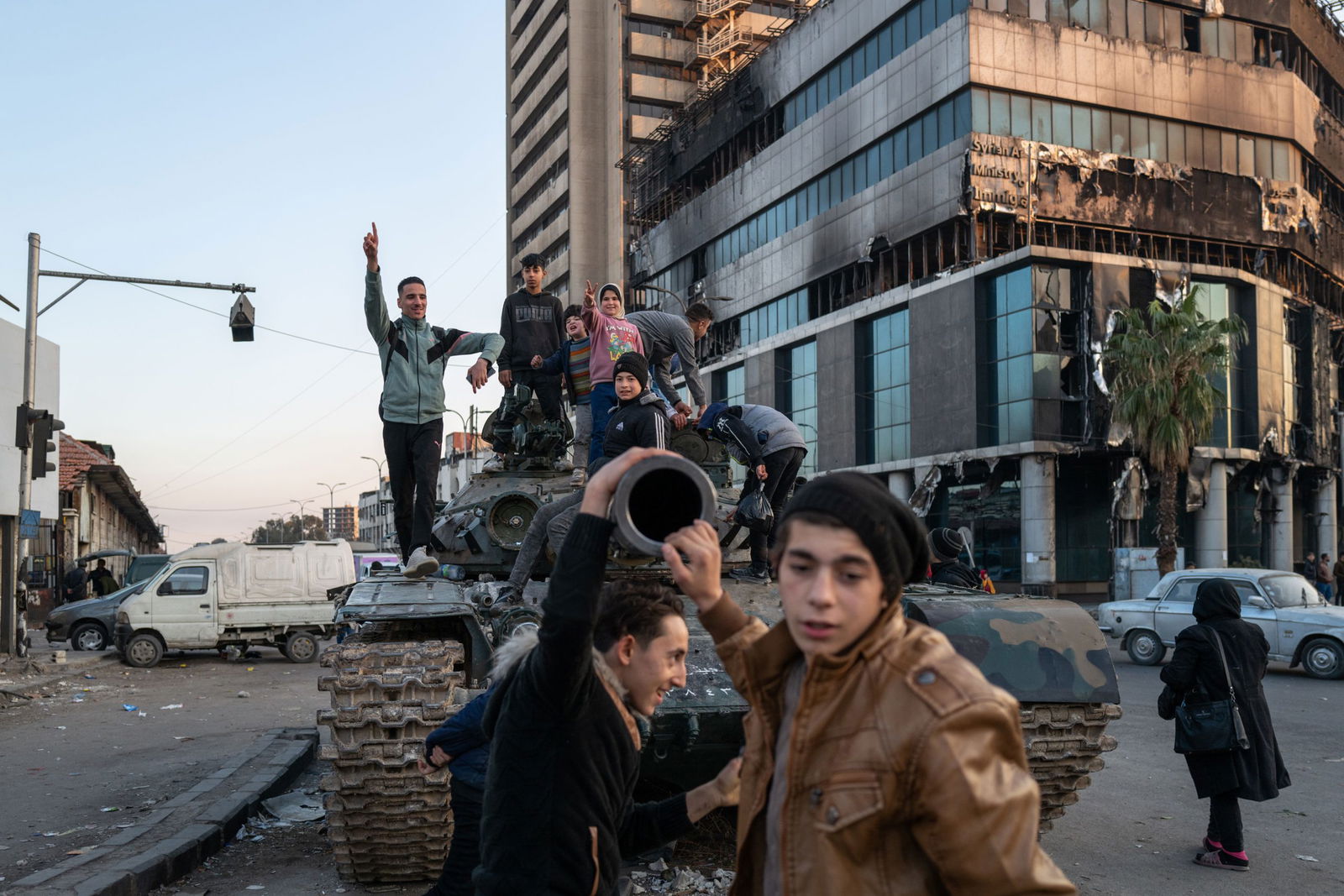 NIEUWS INTERNATIONAAL - DENNIS KERSTEN - DE VAL VAN HET ASSAD-REGIME ...